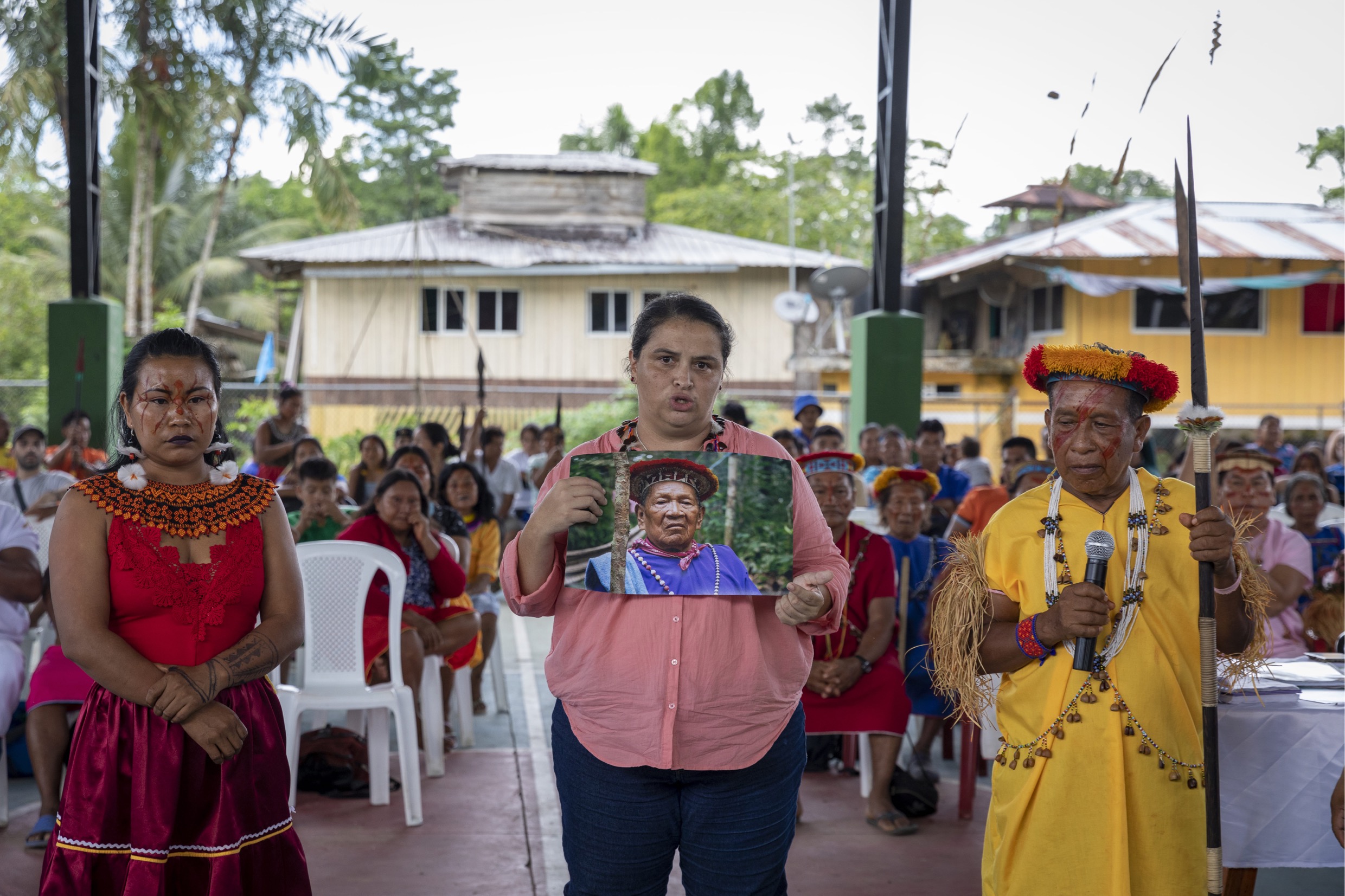 Amazon Frontlines lawyer, Maria Espinosa together with Siekopai ...
